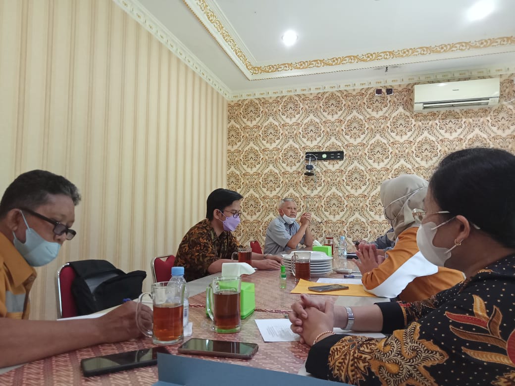 Koordinasi MoA Pelaksanaan MBKM dengan MAK di Bale Roso, Daerah ...